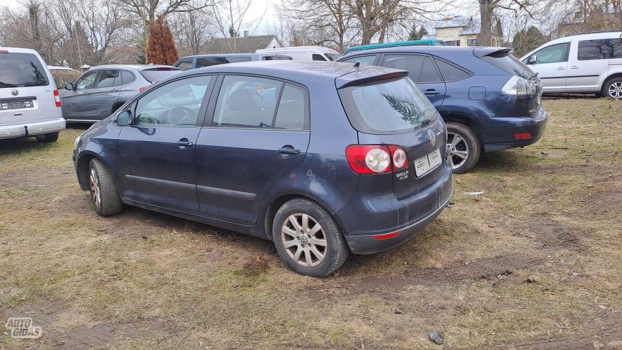 Volkswagen Golf Plus 2009 in Vilnius, with an engine capacity of 1.90 L and mileage of 326 thousand km for 2550 €, photo 4 on AUTOMOTO.COM.LV