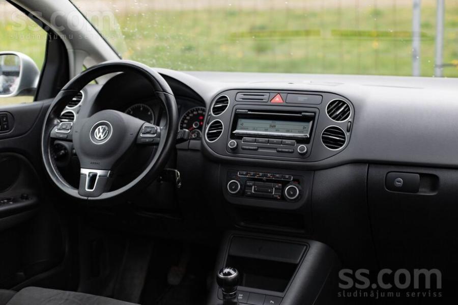 Volkswagen Golf Plus 2009 Rīga, ar dzinēja tilpumu 1.60 L un nobraukumu 281 tūkst. km par 5490 €, foto 24 vietnē AUTOMOTO.COM.LV