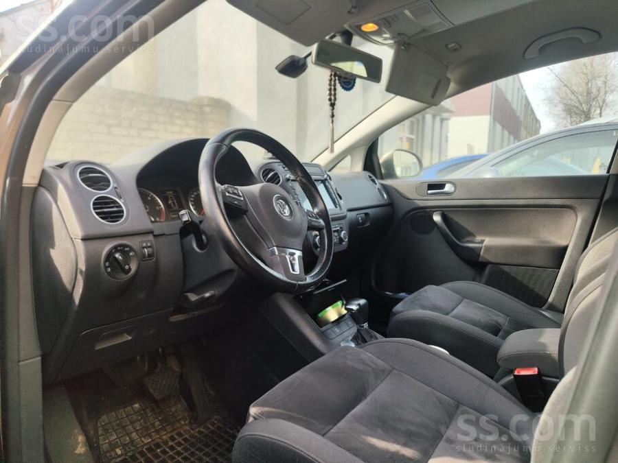 Volkswagen Golf Plus 2009 Rīga, ar dzinēja tilpumu 1.60 L un nobraukumu 336 tūkst. km par 1650 €, foto 7 vietnē AUTOMOTO.COM.LV