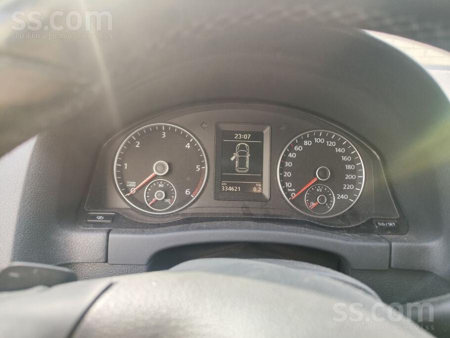 Volkswagen Golf Plus 2009 Rīga, ar dzinēja tilpumu 1.60 L un nobraukumu 336 tūkst. km par 1650 €, foto 8 vietnē AUTOMOTO.COM.LV