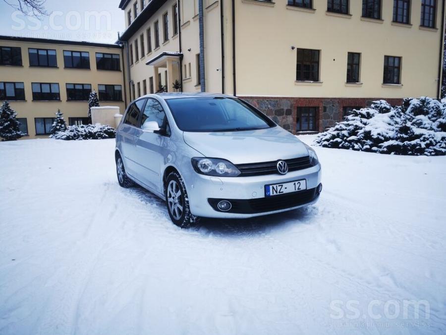 Volkswagen Golf Plus 2010 in Daugavpils, with an engine capacity of 1.60 L and mileage of 247 thousand km for 3750 €, photo 2 on AUTOMOTO.COM.LV