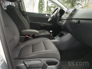Volkswagen Golf Plus 2010 in Daugavpils, with an engine capacity of 1.60 L and mileage of 247 thousand km for 3750 €, photo 8 on AUTOMOTO.COM.LV