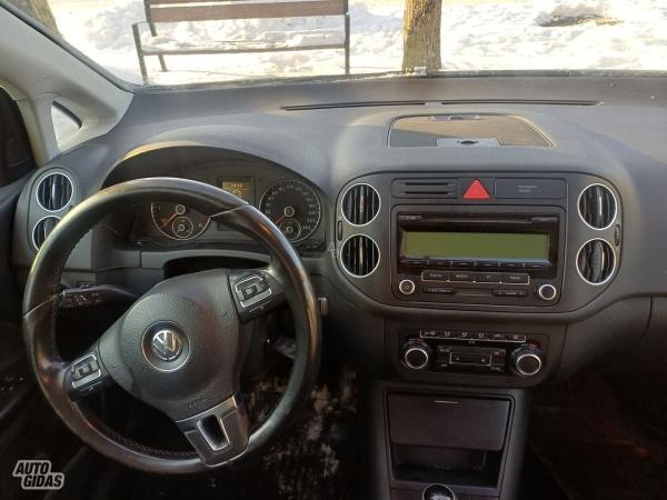 Volkswagen Golf Plus 2010 Kauņa, ar dzinēja tilpumu 2.00 L un nobraukumu 318 tūkst. km par 3090 €, foto 4 vietnē AUTOMOTO.COM.LV