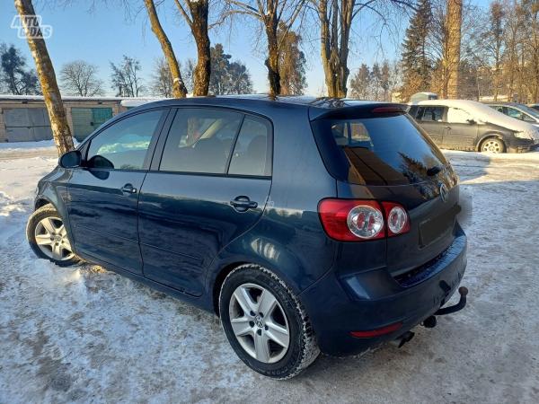 Volkswagen Golf Plus 2010 in Kaunas, with an engine capacity of 2.00 L and mileage of 316 thousand km for 2850 €, photo 6 on AUTOMOTO.COM.LV