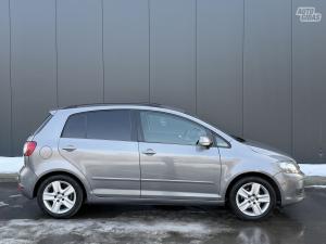 Volkswagen Golf Plus 2010 Panevēža, ar dzinēja tilpumu 1.60 L un nobraukumu 272 tūkst. km par 2790 €, foto 4 vietnē AUTOMOTO.COM.LV