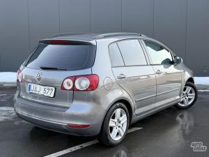 Volkswagen Golf Plus 2010 Panevēža, ar dzinēja tilpumu 1.60 L un nobraukumu 272 tūkst. km par 2790 €, foto 6 vietnē AUTOMOTO.COM.LV