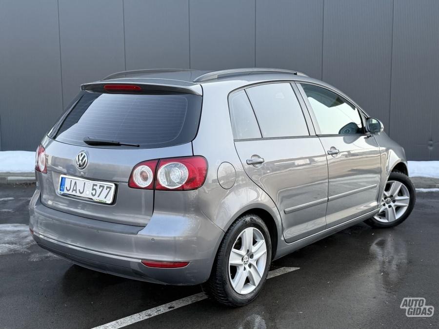 Volkswagen Golf Plus 2010 Panevēža, ar dzinēja tilpumu 1.60 L un nobraukumu 272 tūkst. km par 2790 €, foto 6 vietnē AUTOMOTO.COM.LV