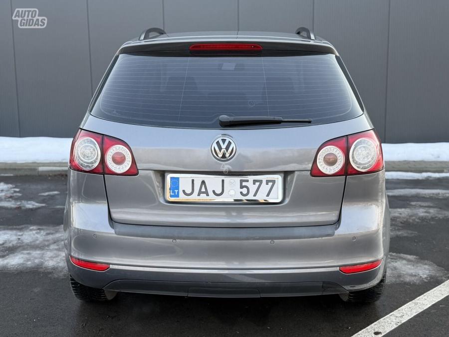 Volkswagen Golf Plus 2010 Panevēža, ar dzinēja tilpumu 1.60 L un nobraukumu 272 tūkst. km par 2790 €, foto 7 vietnē AUTOMOTO.COM.LV