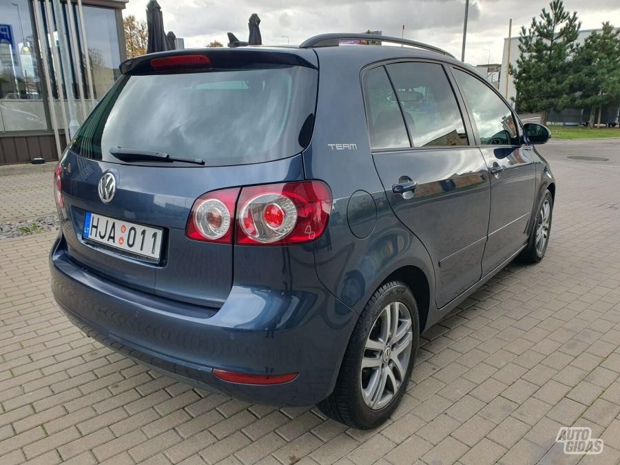 Volkswagen Golf Plus 2010 Kauņa, ar dzinēja tilpumu 1.60 L un nobraukumu 300 tūkst. km par 3450 €, foto 6 vietnē AUTOMOTO.COM.LV