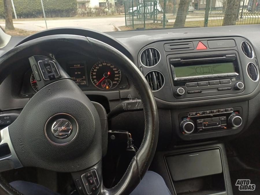 Volkswagen Golf Plus 2010 in Kaunas, with an engine capacity of 2.00 L and mileage of 316 thousand km for 2650 €, photo 5 on AUTOMOTO.COM.LV