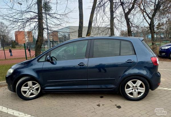 Volkswagen Golf Plus 2010 Kauņa, ar dzinēja tilpumu 2.00 L un nobraukumu 322 tūkst. km par 2650 €, foto 3 vietnē AUTOMOTO.COM.LV