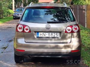 Volkswagen Golf Plus 2010 Rīga, ar dzinēja tilpumu 1.60 L un nobraukumu 456 tūkst. km par 1720 €, foto 6 vietnē AUTOMOTO.COM.LV