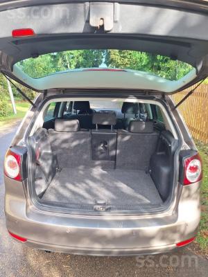 Volkswagen Golf Plus 2010 Rīga, ar dzinēja tilpumu 1.60 L un nobraukumu 456 tūkst. km par 1720 €, foto 7 vietnē AUTOMOTO.COM.LV