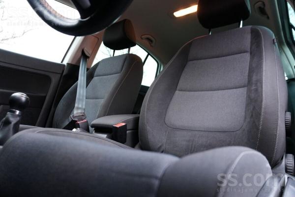 Volkswagen Golf Plus 2011 in Riga, with an engine capacity of 1.60 L and mileage of 259 thousand km for 5690 €, photo 6 on AUTOMOTO.COM.LV