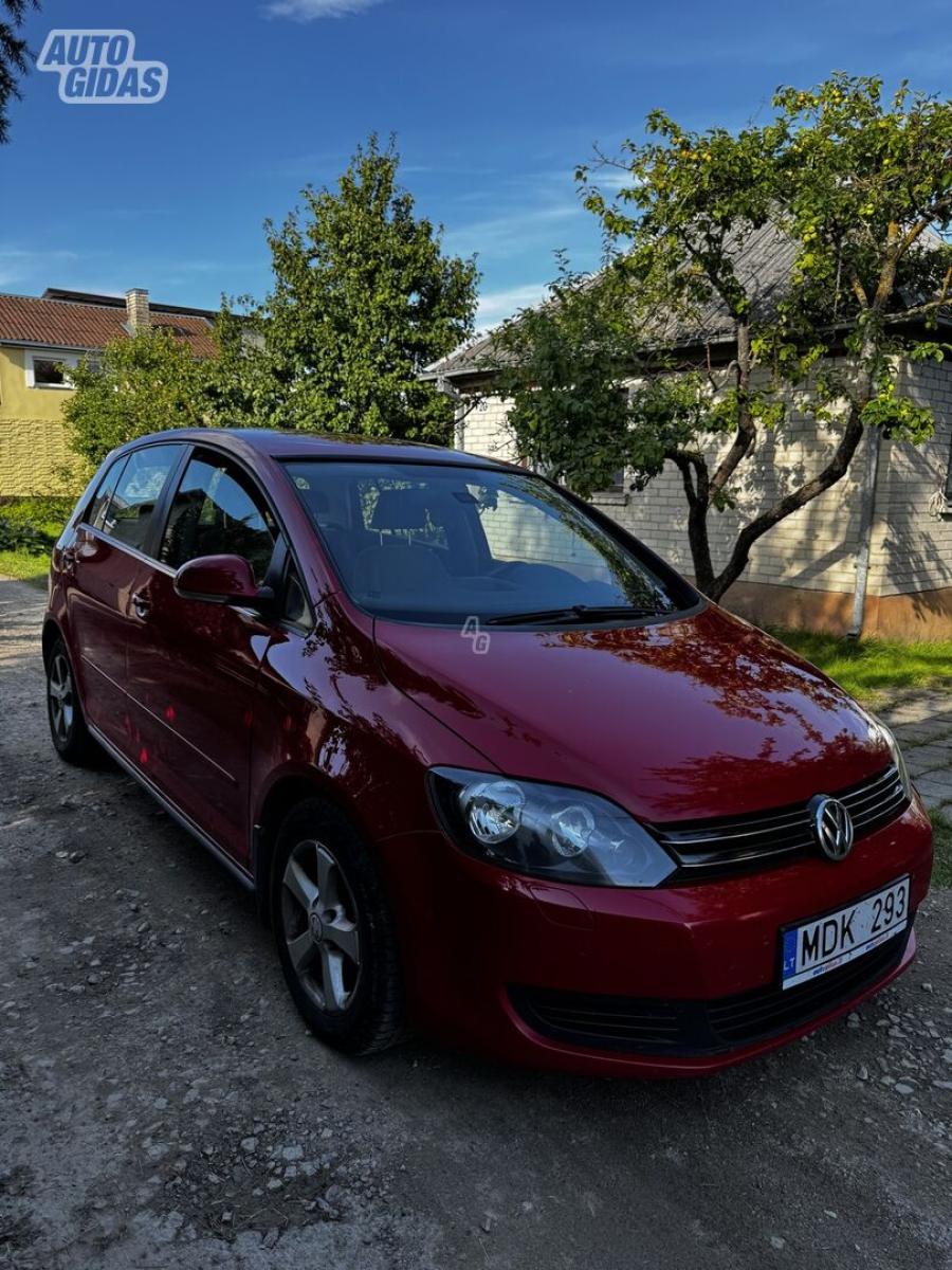 Volkswagen Golf Plus 2011 in Siauliai, with an engine capacity of 1.60 L and mileage of 300 thousand km for 3500 €, photo 3 on AUTOMOTO.COM.LV