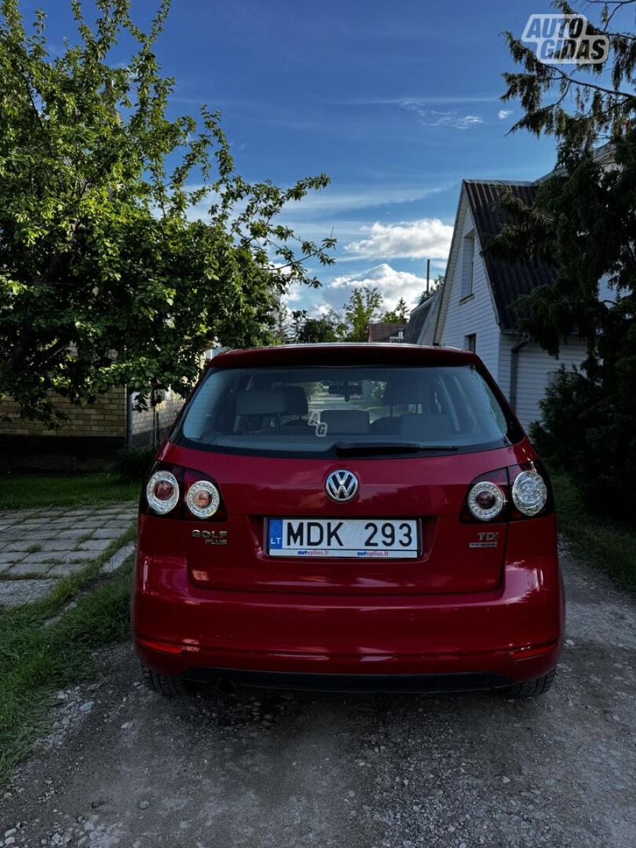 Volkswagen Golf Plus 2011 in Siauliai, with an engine capacity of 1.60 L and mileage of 300 thousand km for 3500 €, photo 6 on AUTOMOTO.COM.LV