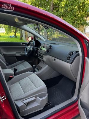 Volkswagen Golf Plus 2011 in Siauliai, with an engine capacity of 1.60 L and mileage of 300 thousand km for 3500 €, photo 9 on AUTOMOTO.COM.LV