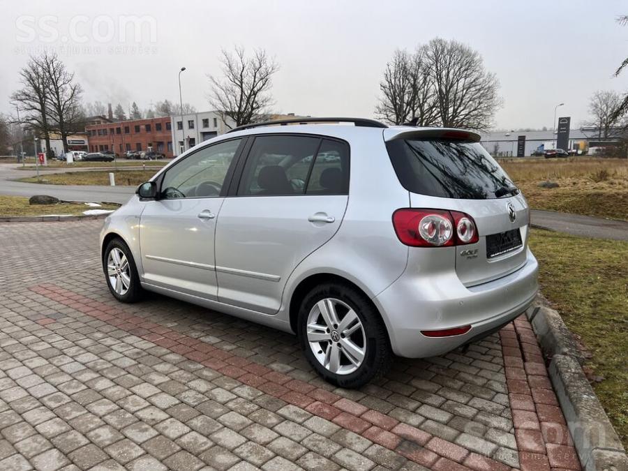 Volkswagen Golf Plus 2012 Cēsis, ar dzinēja tilpumu 1.60 L un nobraukumu 198 tūkst. km par 5750 €, foto 5 vietnē AUTOMOTO.COM.LV