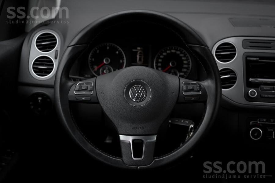 Volkswagen Golf Plus 2013 in Talsi, with an engine capacity of 1.60 L and mileage of 266 thousand km for 6490 €, photo 17 on AUTOMOTO.COM.LV