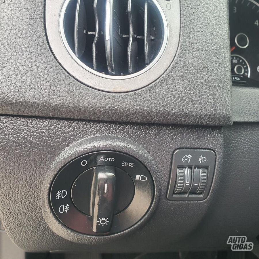 Volkswagen Golf Plus 2013 in Klaipeda, with an engine capacity of 2.00 L and mileage of 269 thousand km for 5650 €, photo 18 on AUTOMOTO.COM.LV