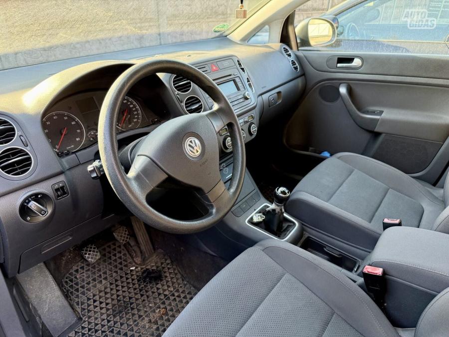 Volkswagen Golf Plus 2025 Viļņa, ar dzinēja tilpumu 1.60 L un nobraukumu 122 tūkst. km par 1900 €, foto 5 vietnē AUTOMOTO.COM.LV