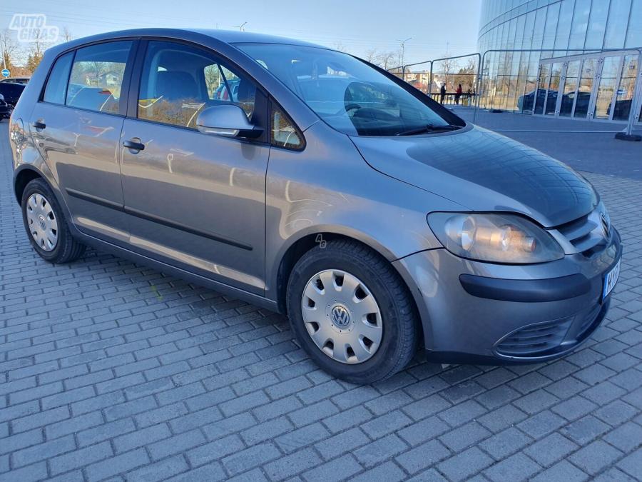 Volkswagen Golf Plus 2005 in Siauliai, with an engine capacity of 1.60 L and mileage of 170 thousand km for 1800 €, photo 6 on AUTOMOTO.COM.LV
