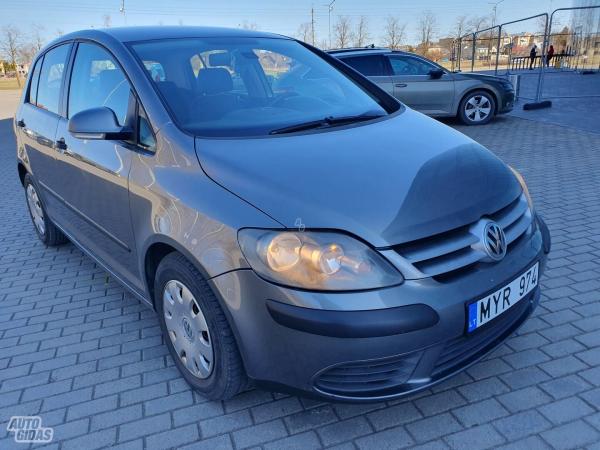 Volkswagen Golf Plus 2005 in Siauliai, with an engine capacity of 1.60 L and mileage of 170 thousand km for 1600 €, photo 6 on AUTOMOTO.COM.LV