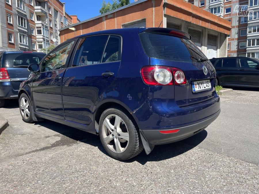 Volkswagen Golf Plus 2005 in Klaipeda, with an engine capacity of 1.40 L and mileage of 267 thousand km for 1100 €, photo 5 on AUTOMOTO.COM.LV