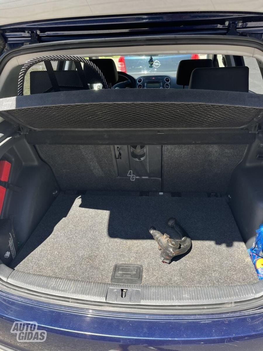 Volkswagen Golf Plus 2005 in Klaipeda, with an engine capacity of 1.40 L and mileage of 267 thousand km for 1100 €, photo 10 on AUTOMOTO.COM.LV
