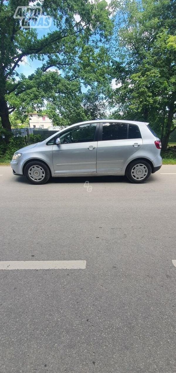 Volkswagen Golf Plus 2005 in Siauliai, with an engine capacity of 1.90 L and mileage of 330 thousand km for 930 €, photo 3 on AUTOMOTO.COM.LV