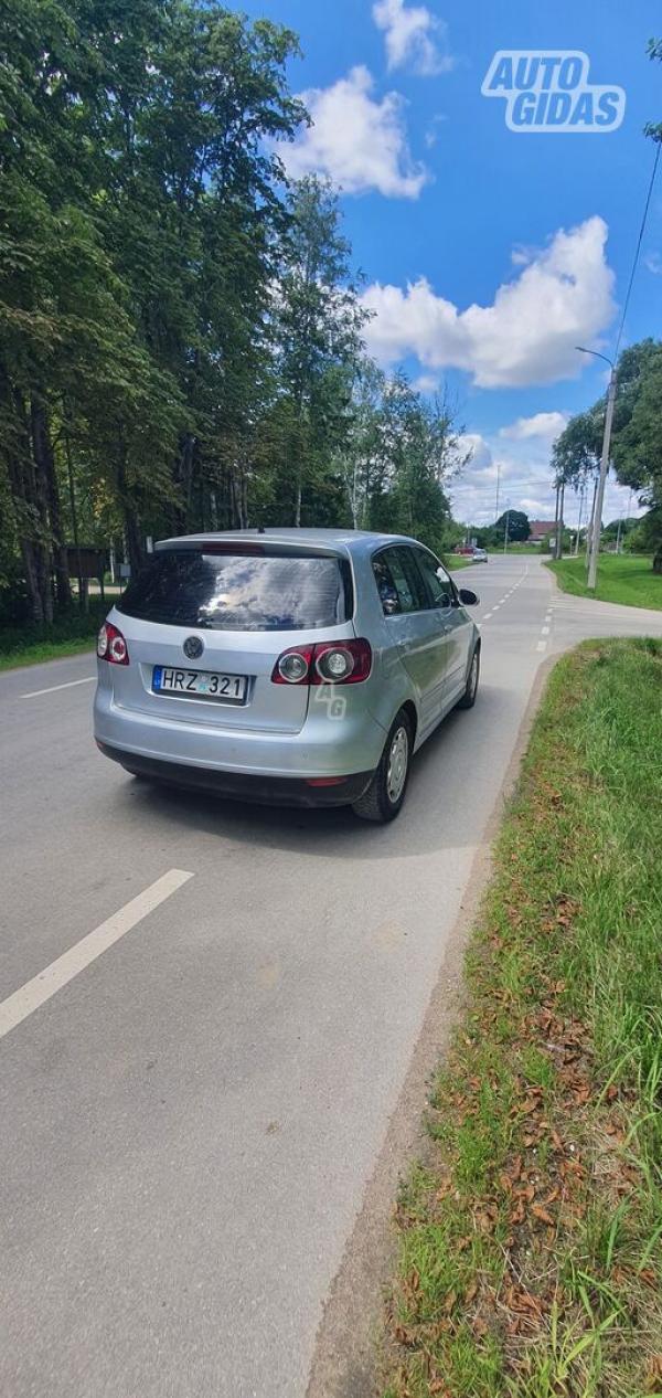 Volkswagen Golf Plus 2005 in Siauliai, with an engine capacity of 1.90 L and mileage of 330 thousand km for 930 €, photo 4 on AUTOMOTO.COM.LV