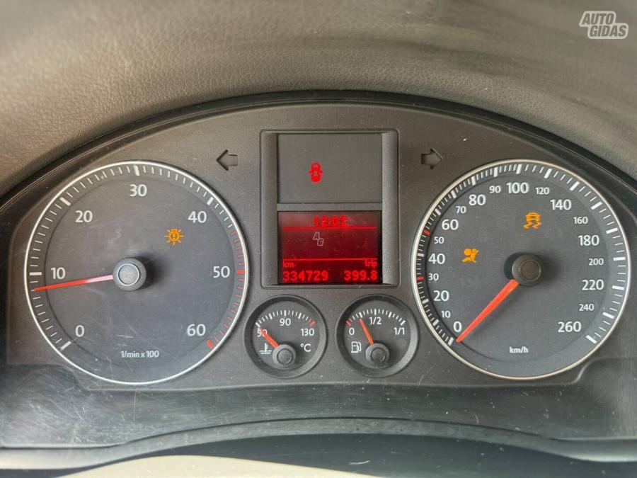 Volkswagen Golf Plus 2005 Šauļi, ar dzinēja tilpumu 1.90 L un nobraukumu 30 tūkst. km par 1100 €, foto 8 vietnē AUTOMOTO.COM.LV