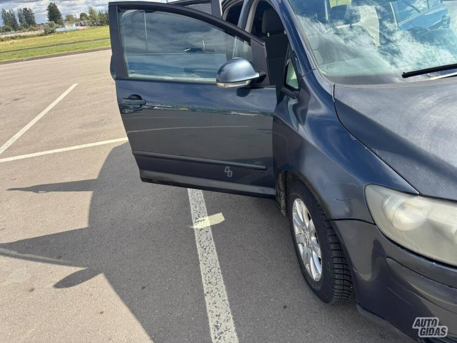 Volkswagen Golf Plus 2005 Šauļi, ar dzinēja tilpumu 1.90 L un nobraukumu 30 tūkst. km par 1100 €, foto 16 vietnē AUTOMOTO.COM.LV