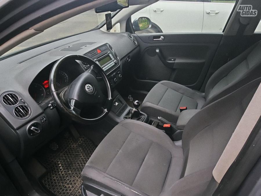 Volkswagen Golf Plus 2005 Širvintos, ar dzinēja tilpumu 1.90 L un nobraukumu 275 tūkst. km par 399 €, foto 8 vietnē AUTOMOTO.COM.LV