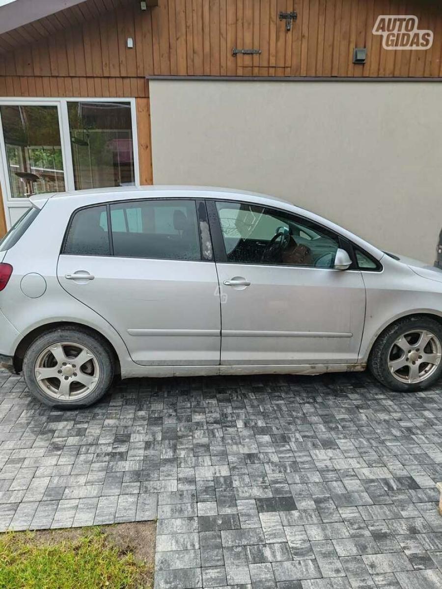 Volkswagen Golf Plus 2005 in Jurbarkas, with an engine capacity of 1.90 L and mileage of 359 thousand km for 1050 €, photo 3 on AUTOMOTO.COM.LV