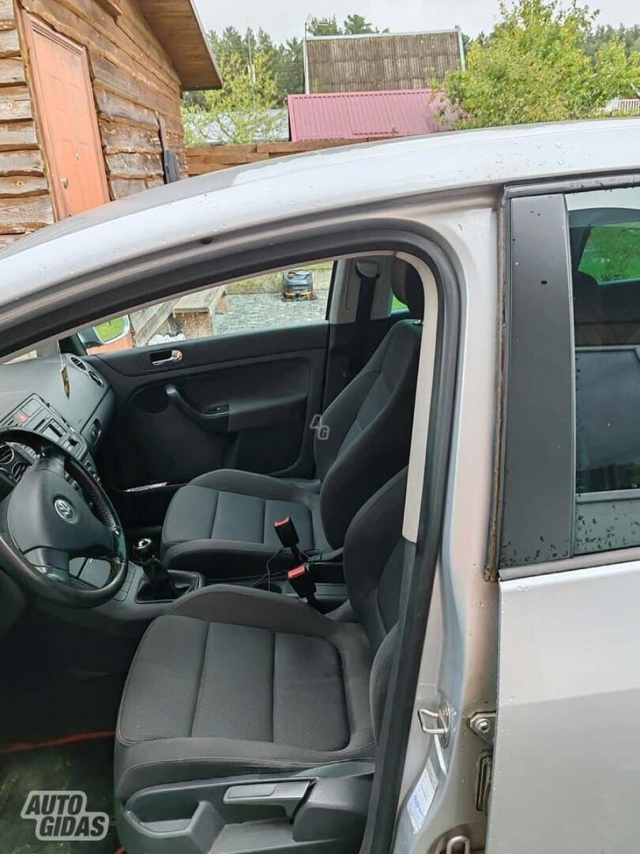 Volkswagen Golf Plus 2005 in Jurbarkas, with an engine capacity of 1.90 L and mileage of 359 thousand km for 1050 €, photo 4 on AUTOMOTO.COM.LV