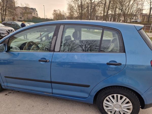 Фольксваген Гольф Плюс 2005 в Вилкавишкис, объемом двигателя 1.90 л и пробегом 340 тыс. км за 1650 €, фото 5 на AUTOMOTO.COM.LV