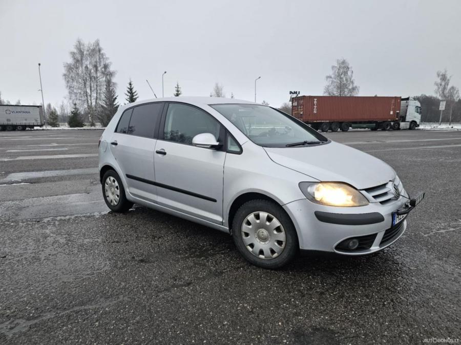 Volkswagen Golf Plus 2006 in Silute, with an engine capacity of 1.90 L and mileage of 0 thousand km for 1750 €, photo 3 on AUTOMOTO.COM.LV