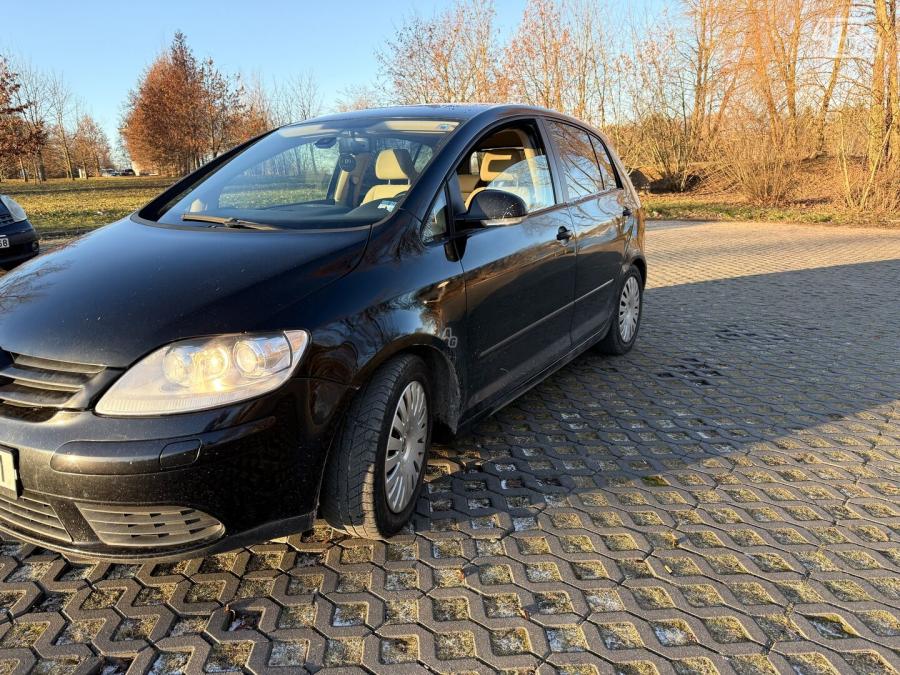 Volkswagen Golf Plus 2006 Panevēža, ar dzinēja tilpumu 1.40 L un nobraukumu 285 tūkst. km par 1450 €, foto 1 vietnē AUTOMOTO.COM.LV