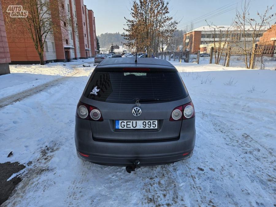 Volkswagen Golf Plus 2006 in Prienai, with an engine capacity of 1.90 L and mileage of 316 thousand km for 1450 €, photo 15 on AUTOMOTO.COM.LV