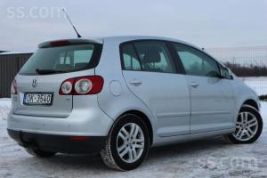 Volkswagen Golf Plus 2006 in Riga, with an engine capacity of 1.60 L and mileage of 238 thousand km for 3350 €, photo 8 on AUTOMOTO.COM.LV