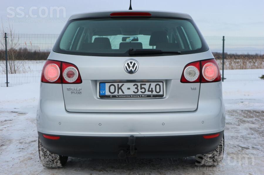 Volkswagen Golf Plus 2006 in Riga, with an engine capacity of 1.60 L and mileage of 238 thousand km for 3350 €, photo 9 on AUTOMOTO.COM.LV