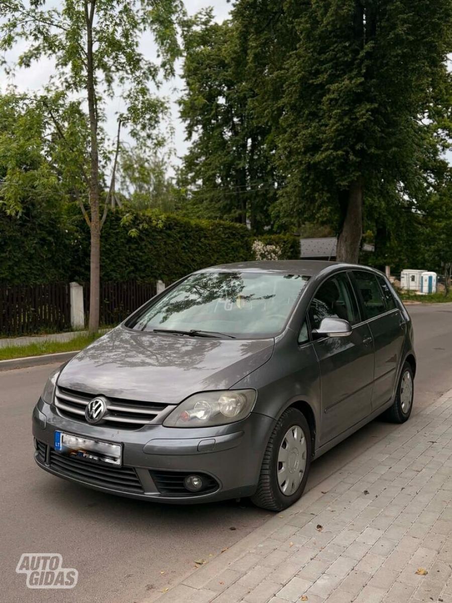 Volkswagen Golf Plus 2006 in Vilnius, with an engine capacity of 1.90 L and mileage of 287 thousand km for 1750 €, photo 1 on AUTOMOTO.COM.LV