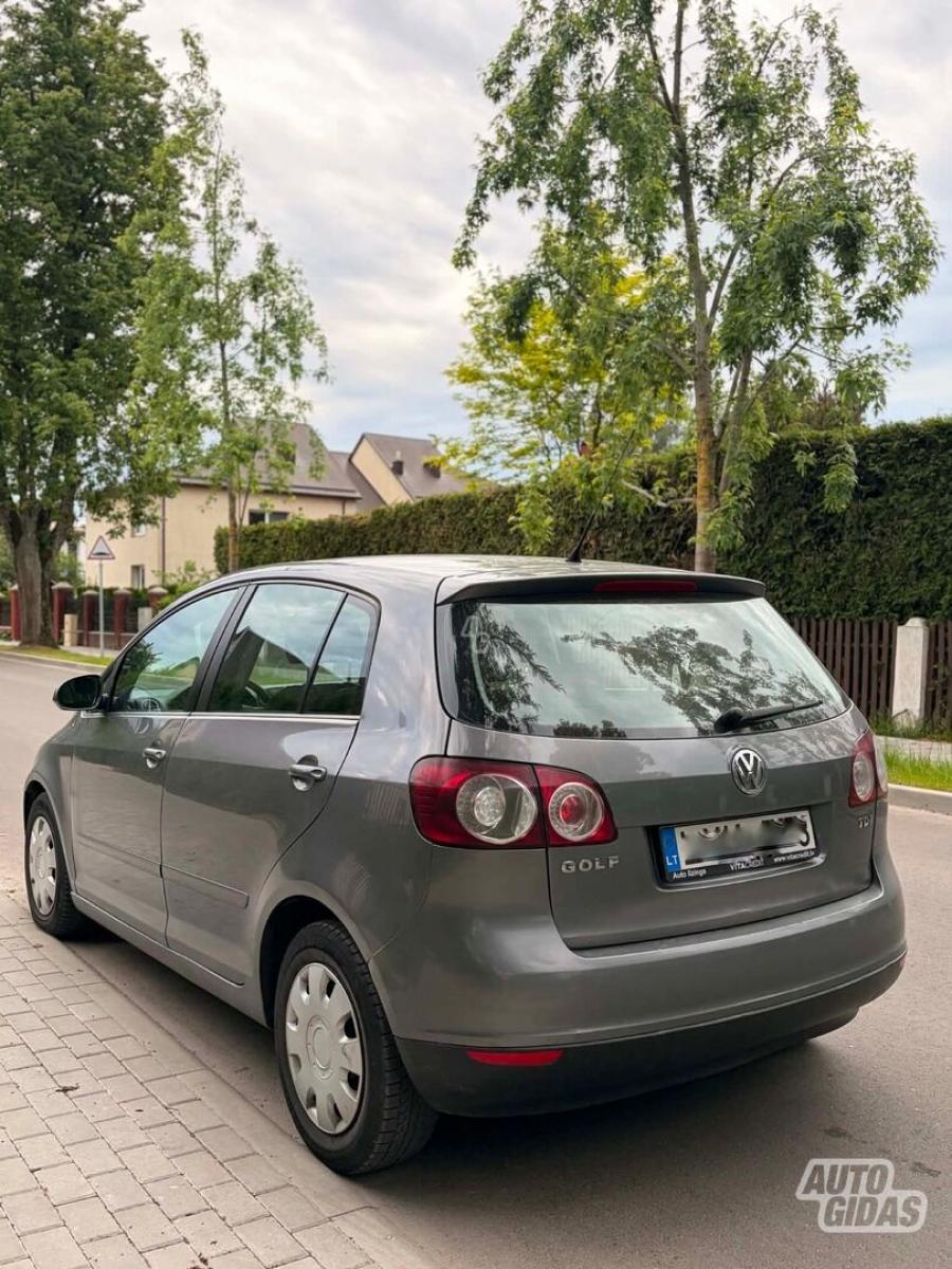 Volkswagen Golf Plus 2006 in Vilnius, with an engine capacity of 1.90 L and mileage of 287 thousand km for 1750 €, photo 4 on AUTOMOTO.COM.LV