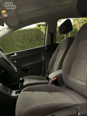 Volkswagen Golf Plus 2006 in Vilnius, with an engine capacity of 1.90 L and mileage of 287 thousand km for 1750 €, photo 8 on AUTOMOTO.COM.LV