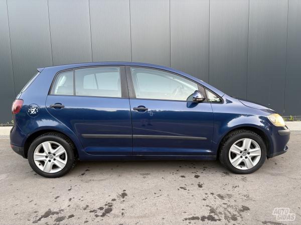 Volkswagen Golf Plus 2006 Panevēža, ar dzinēja tilpumu 1.90 L un nobraukumu 290 tūkst. km par 1550 €, foto 3 vietnē AUTOMOTO.COM.LV