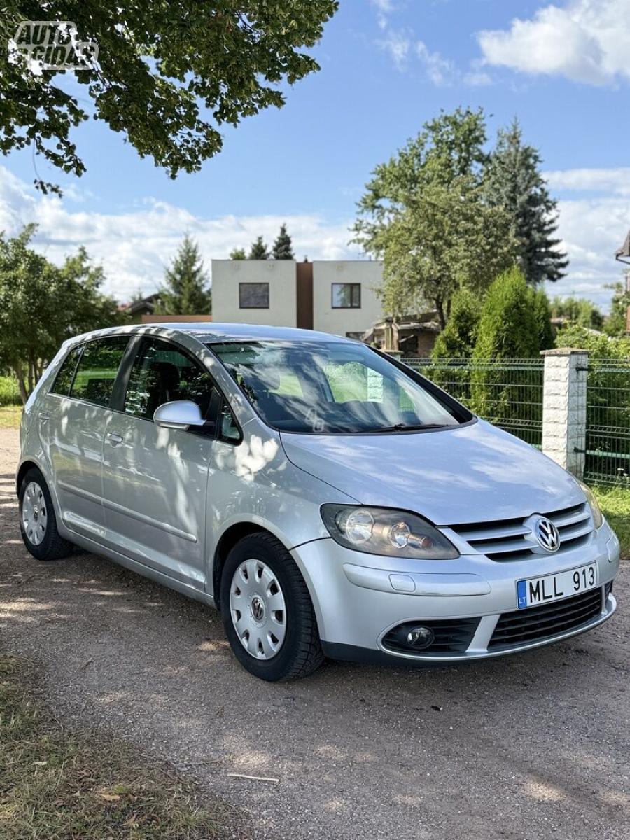Volkswagen Golf Plus 2006 in Kaunas, with an engine capacity of 2.00 L and mileage of 300 thousand km for 2000 €, photo 1 on AUTOMOTO.COM.LV