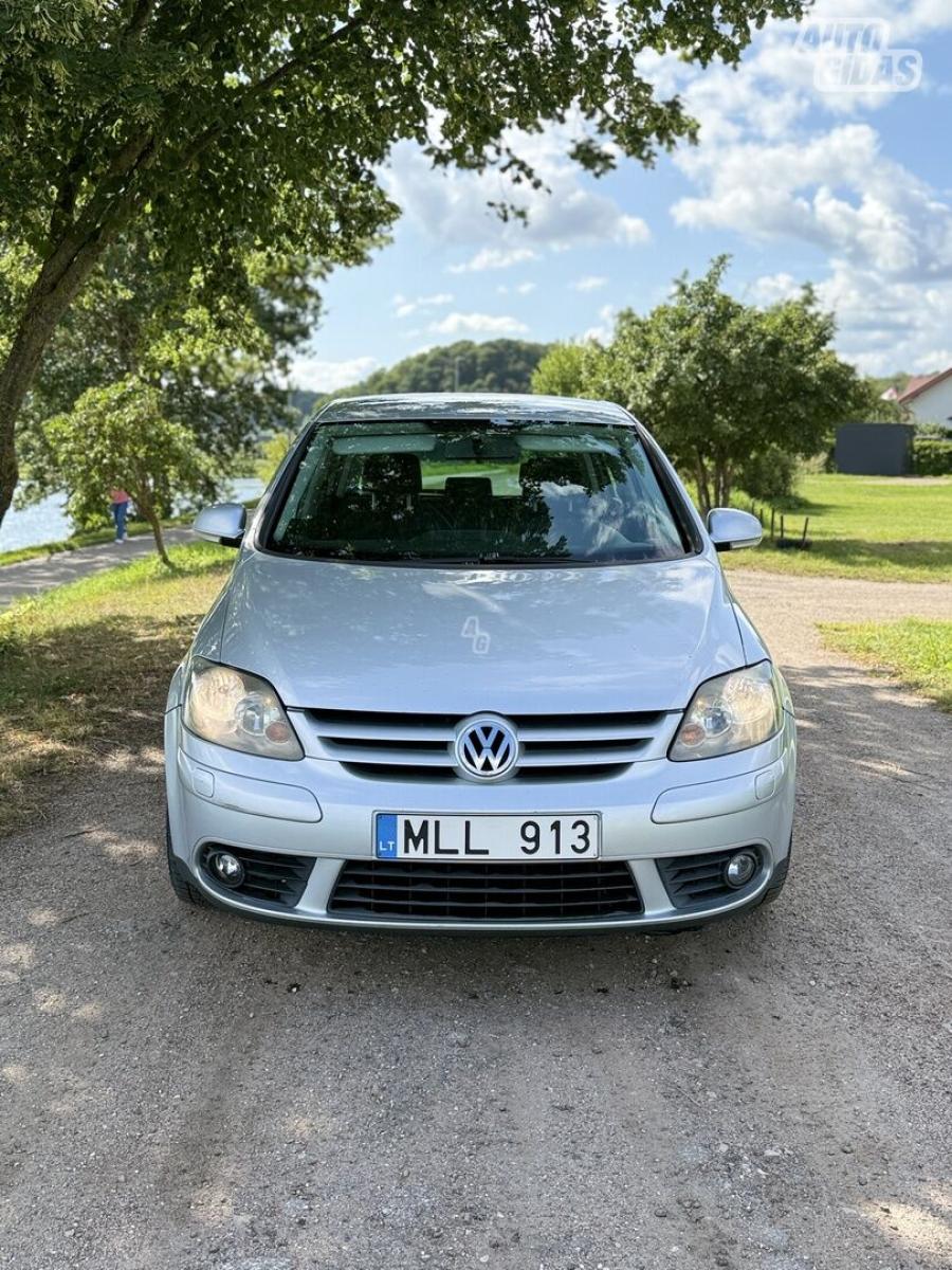 Volkswagen Golf Plus 2006 in Kaunas, with an engine capacity of 2.00 L and mileage of 300 thousand km for 2000 €, photo 5 on AUTOMOTO.COM.LV