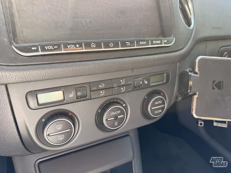 Volkswagen Golf Plus 2006 in Kaunas, with an engine capacity of 2.00 L and mileage of 300 thousand km for 2000 €, photo 12 on AUTOMOTO.COM.LV