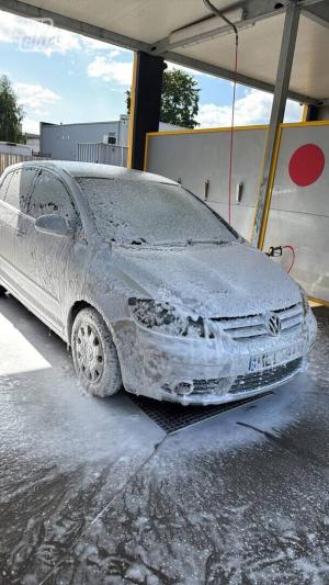 Volkswagen Golf Plus 2006 in Kaunas, with an engine capacity of 2.00 L and mileage of 300 thousand km for 1950 €, photo 8 on AUTOMOTO.COM.LV